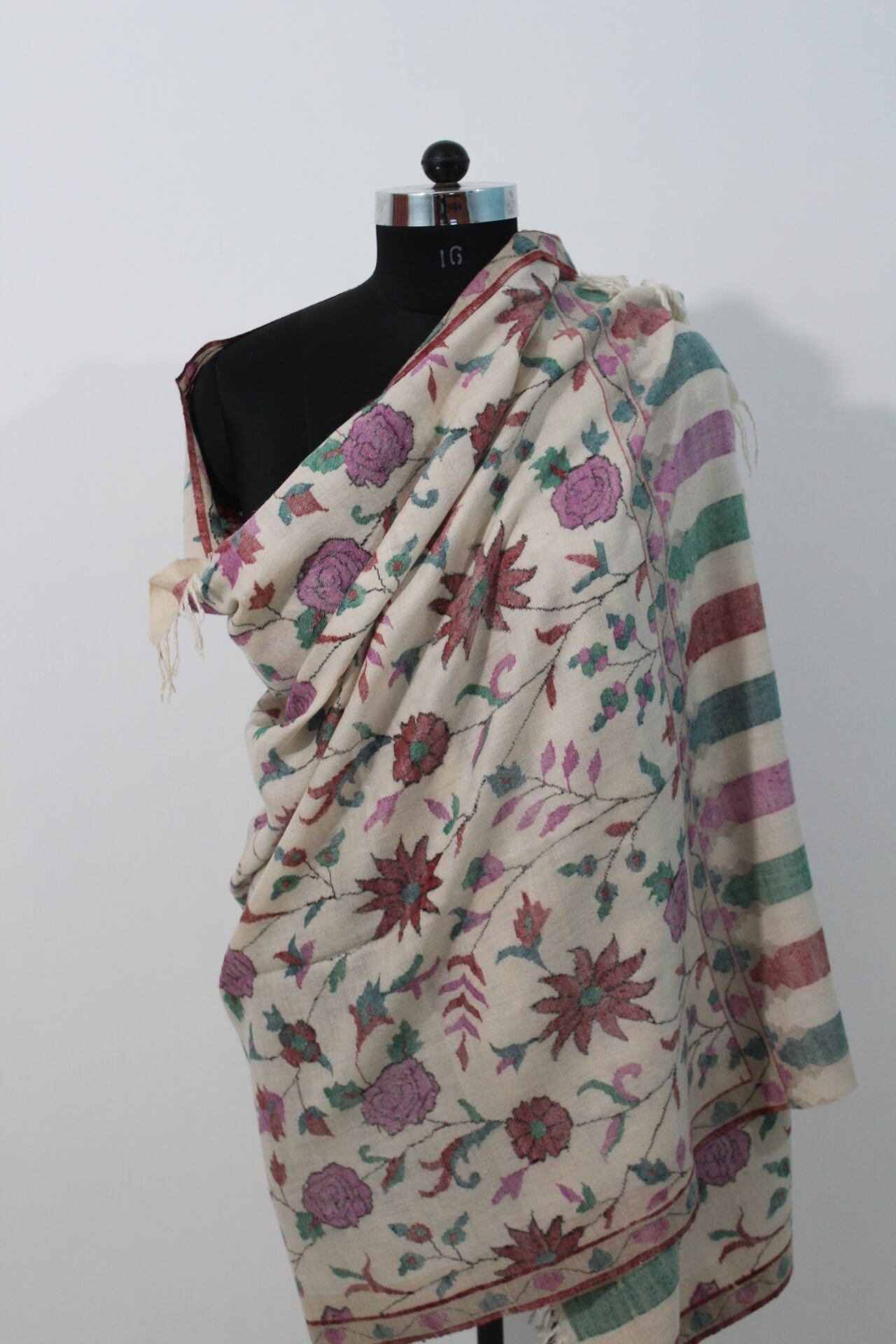Handwoven Cream Pure Pashmina Kani Shawl with flowers design